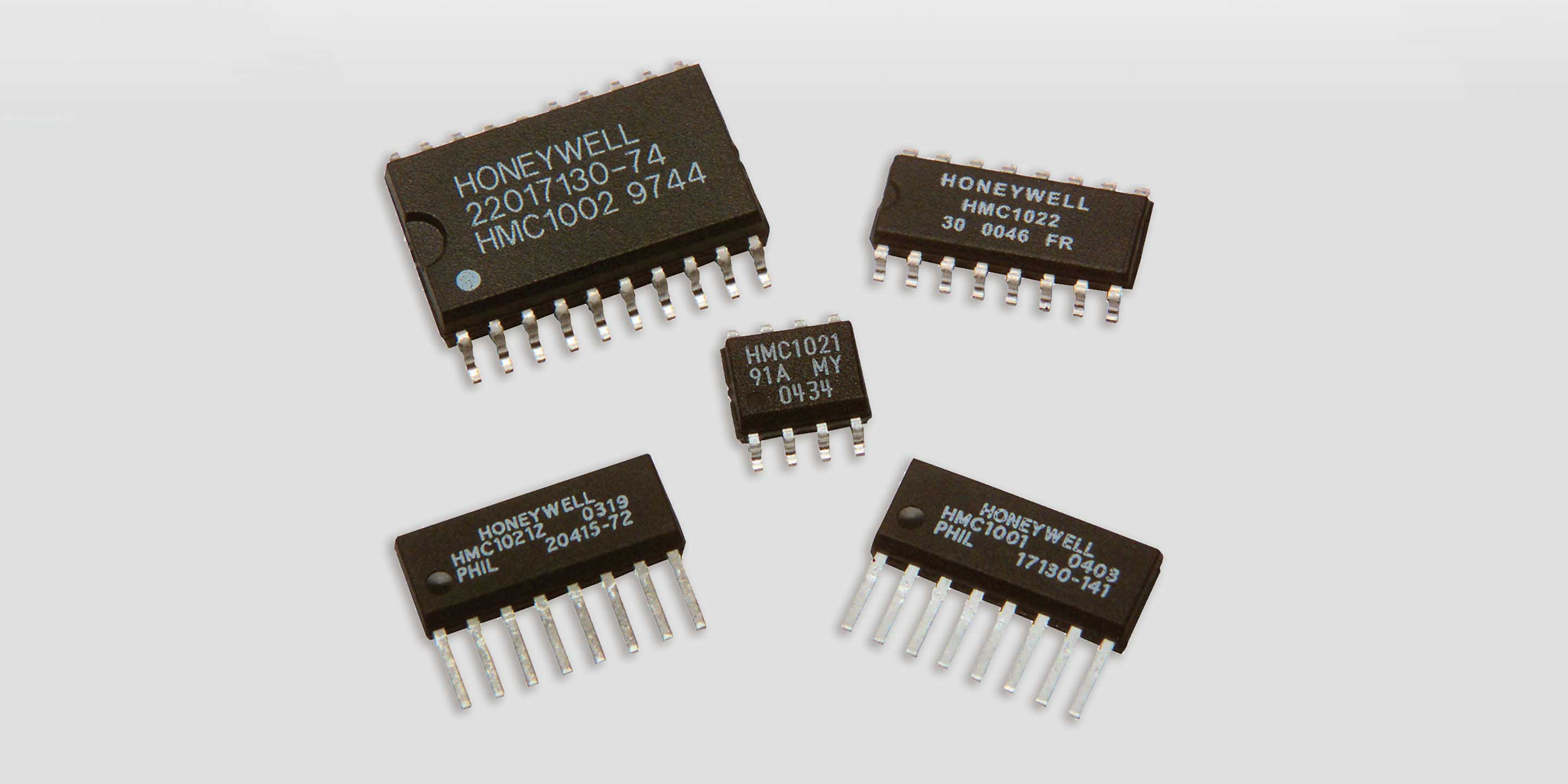 低场强高精度线性 1 轴和 2 轴模拟磁传感器